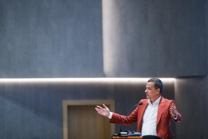 Șefii dezastrului de la Blue Air au ajuns șefi la Grindeanu ...