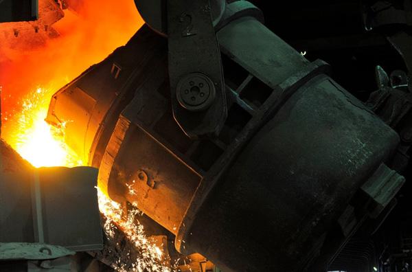 Numai în luna august 2023, patru cereri de insolvenţă împotriva LIBERTY ...